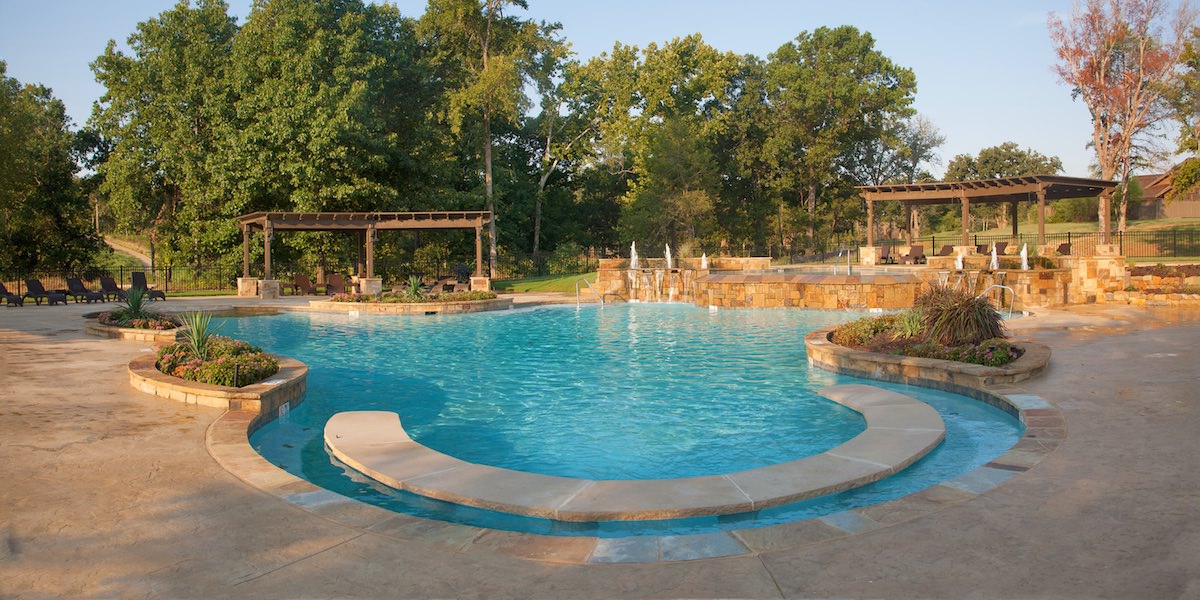 Club Pool & Pool House - ROCK CREEK