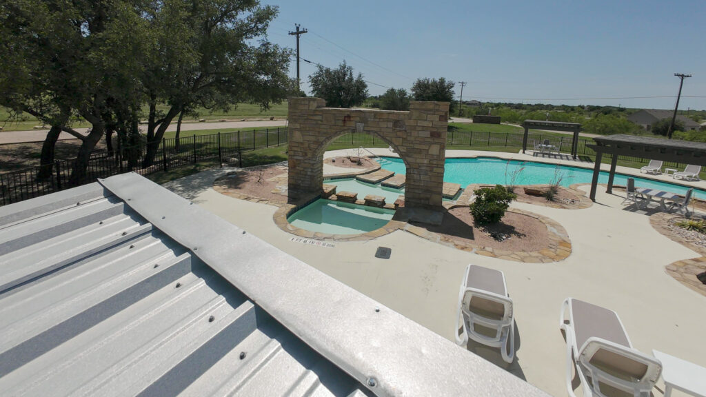 Club Pool - The Cliffs